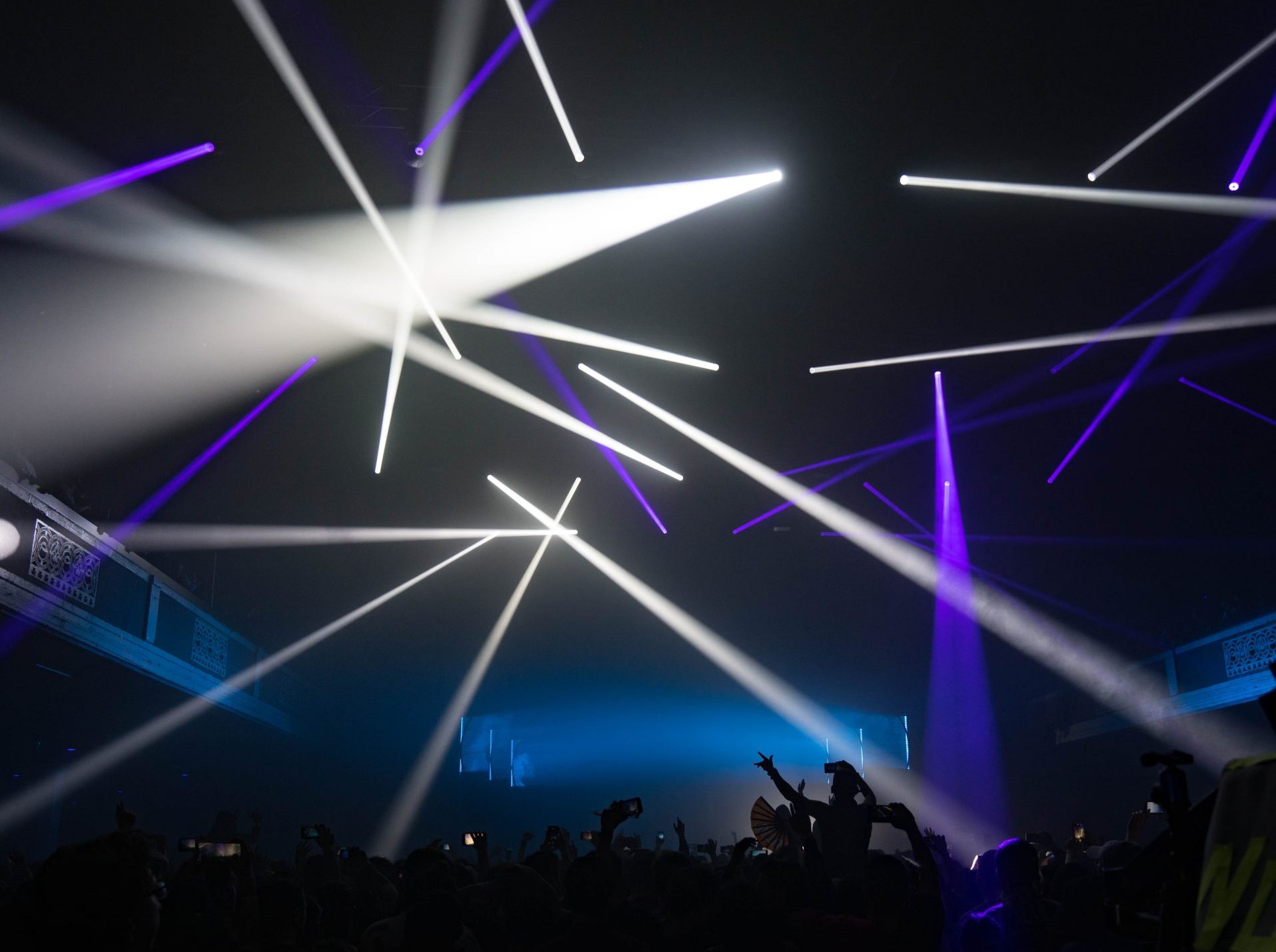 Zenith Lighting - Full-service Production Rentals And Sales