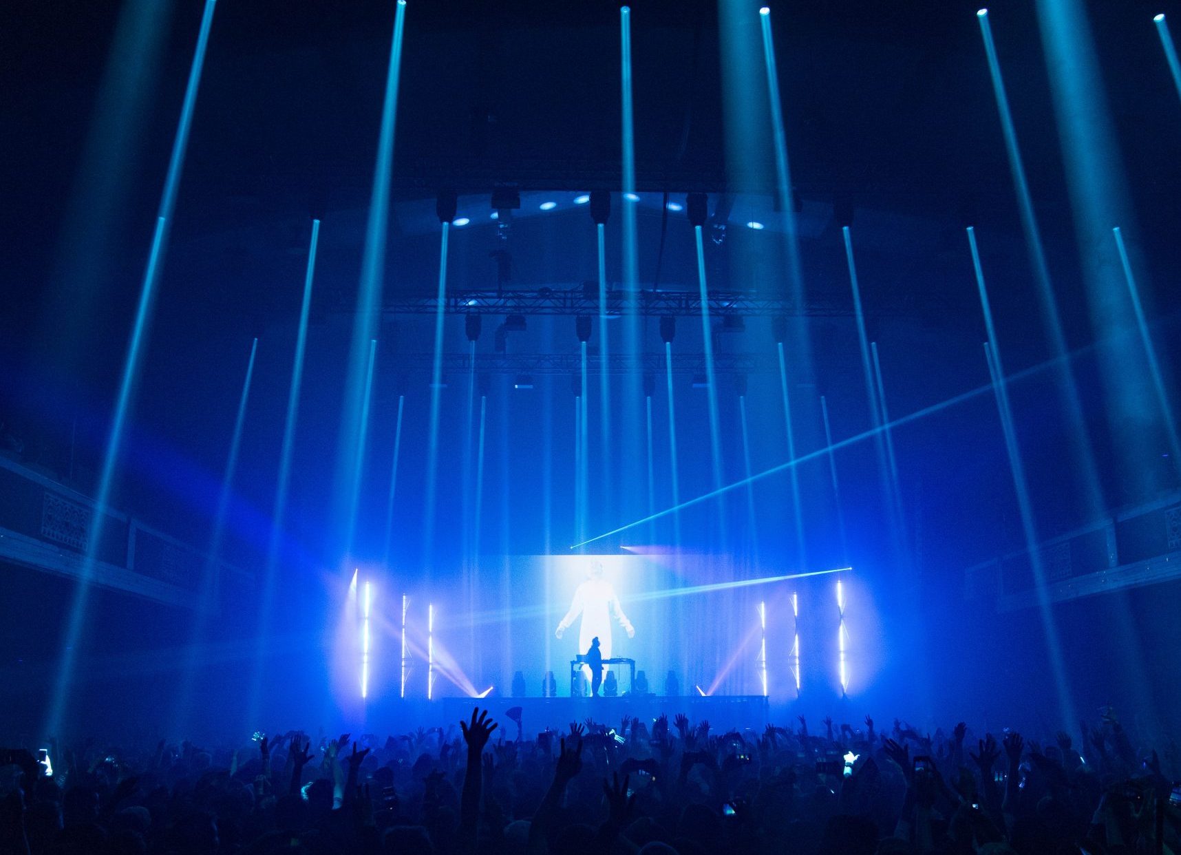 Zenith Lighting - Full-service Production Rentals And Sales